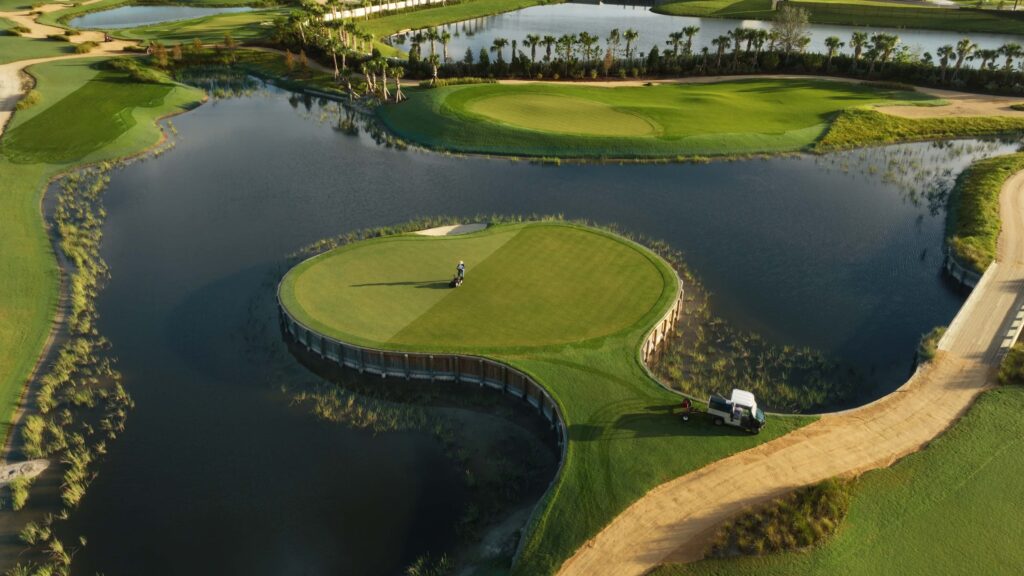 PANTHER NATIONAL - A lifestyle few experience